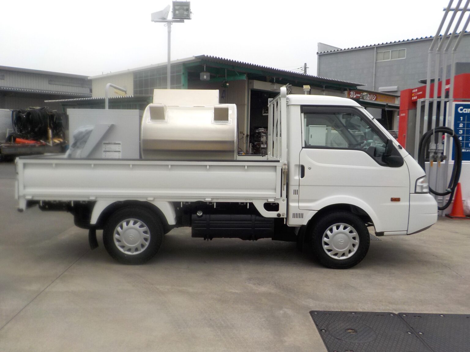 R1年 ボンゴ4WD 新品タツノ950Lタンクローリー | オートガレージタカハシ